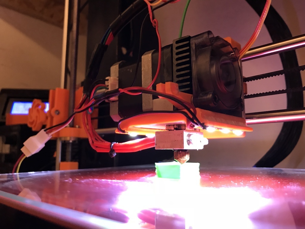 Free 3D file Geeetech i3 Pro B - LED light mount v4・3D printing ...